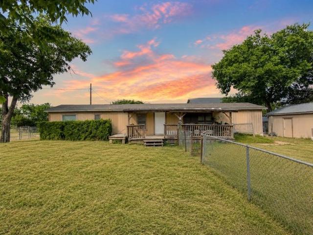 158 County Road 1813, Clifton, TX 76634