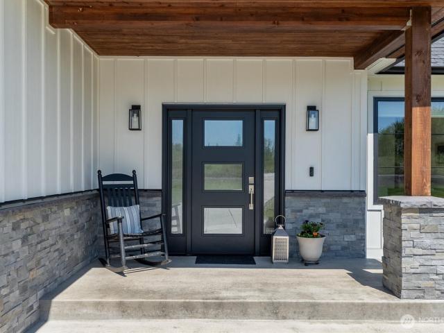 158 Breezy Lane