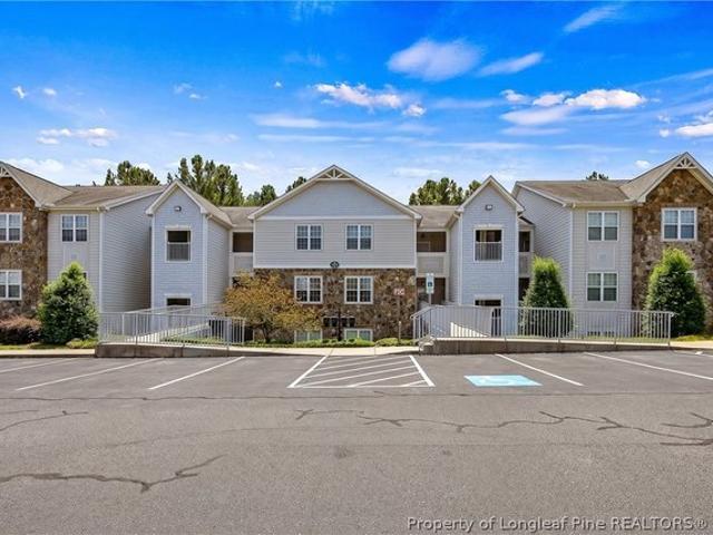158 Gallery Dr Unit 302, Spring Lake, NC 28390