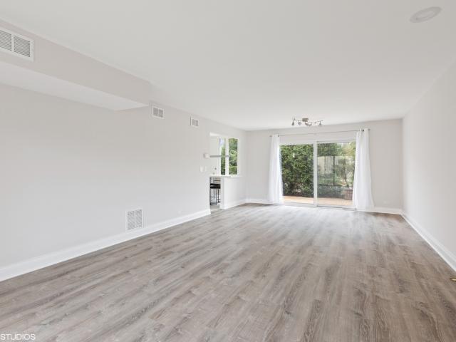 158 Green Bay Road