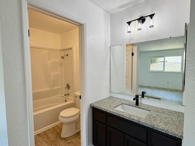 158 E Grant Line Rd, Tracy, CA 95376 | MLS #226069
