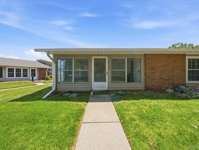 158 Falmouth Ct Unit A, Ridge, NY 11961