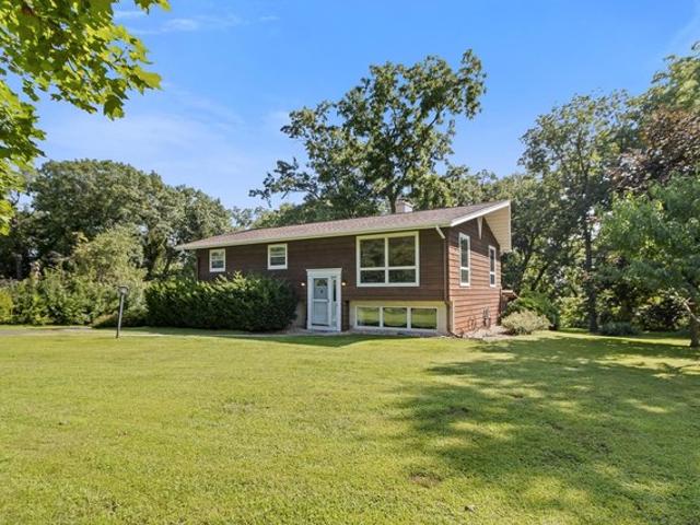 158 King Lake Rd, Brooklyn, WI 53521
