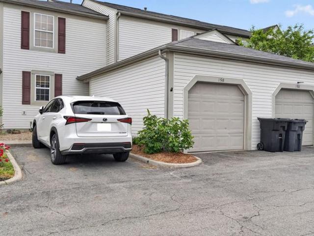 158 Hawkins Ln, Blacklick, OH 43004