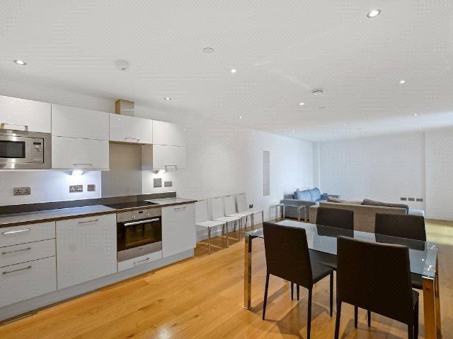 158 High Street, London E15, 1 bed flat to rent, £1,775 pcm | PrimeLocation