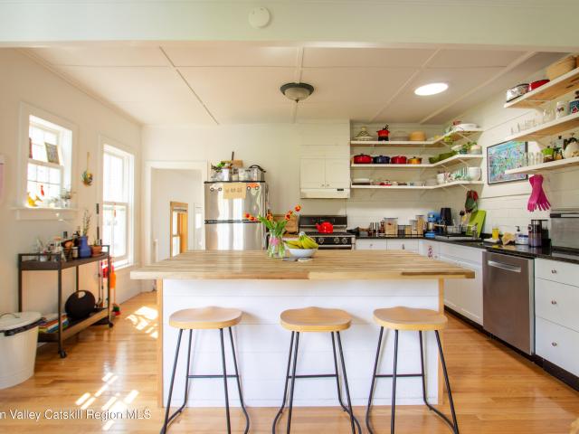 158 Hudson Avenue