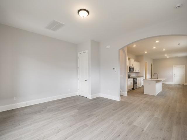 158 Oasis Dr