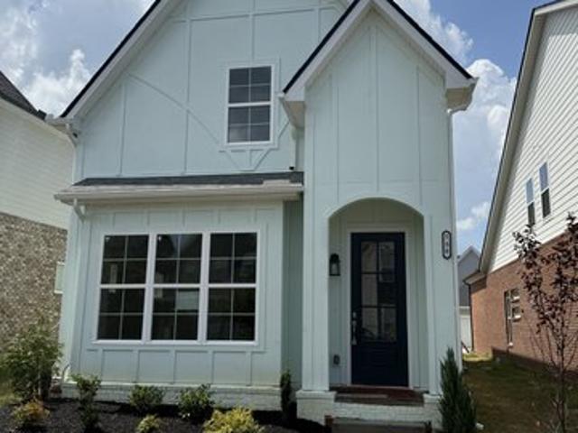 158 Oasis Dr, La Vergne, TN 37086