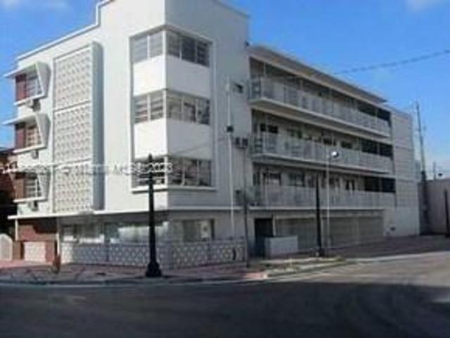 158 Ocean Dr #206, Miami Beach, FL 33139