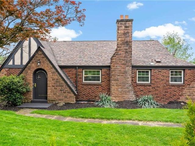 158 Old Clairton Rd, Pittsburgh, PA 15236