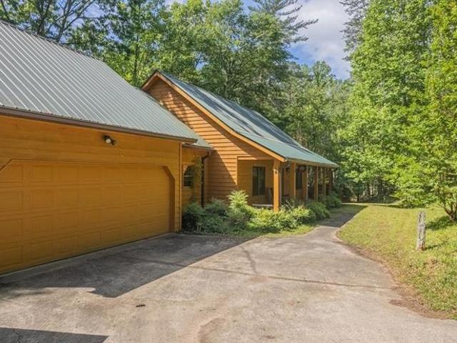 158 Old Deer Path Way, Cleveland, GA 30528