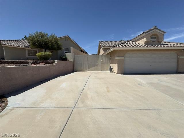 158 Laguna Landing Dr, Henderson, NV 89002 | MLS #2777 | Compass
