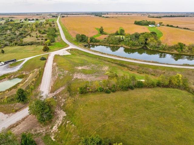 158 Lake Dr, Melrose, IA 52569