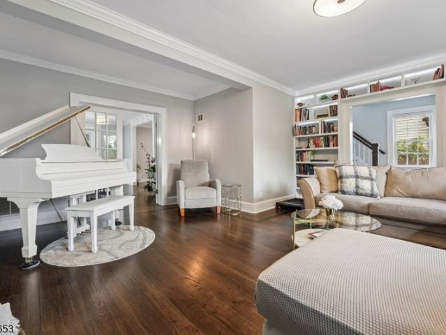 158 Lincoln Ave