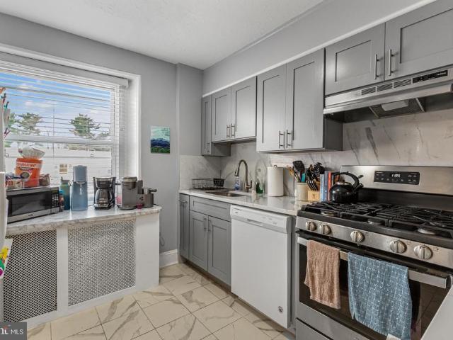 158 Montgomery Avenue # 2