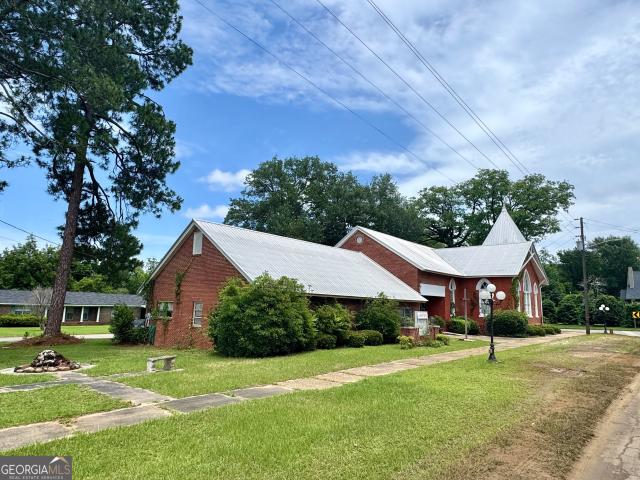 158 Main Street E
