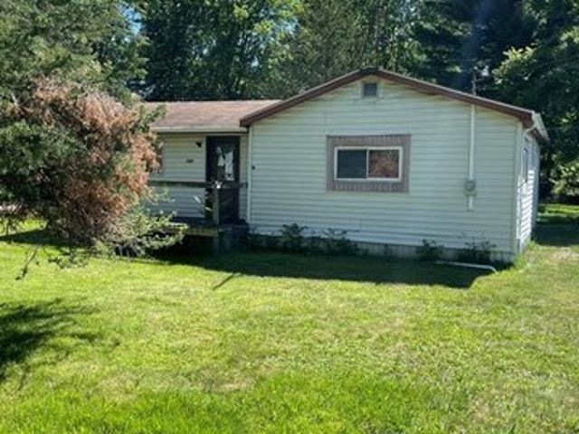 158 Norman St, Vassar, MI 48768