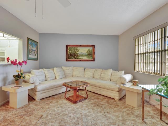 158 Norwich G, West Palm Beach, FL 33417 | MLS #R11127 | Compass