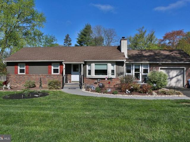 158 S Shady Retreat Rd, Doylestown, PA 18901