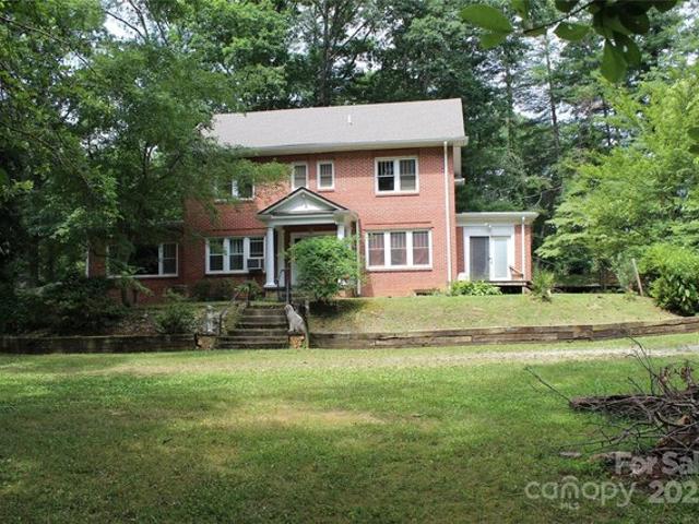 158 School House Rd, Mills River, NC 28759