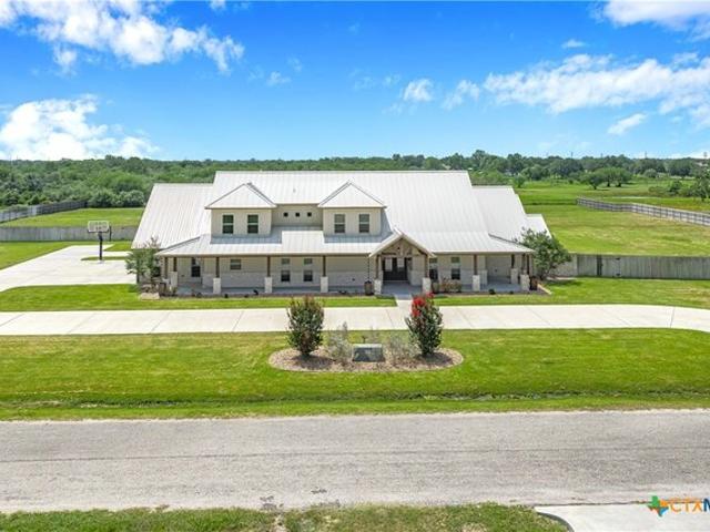 158 Sendera Loop, Victoria, TX 77904
