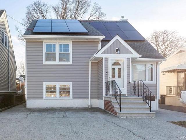 158 Reville St, Bronx, NY 10464