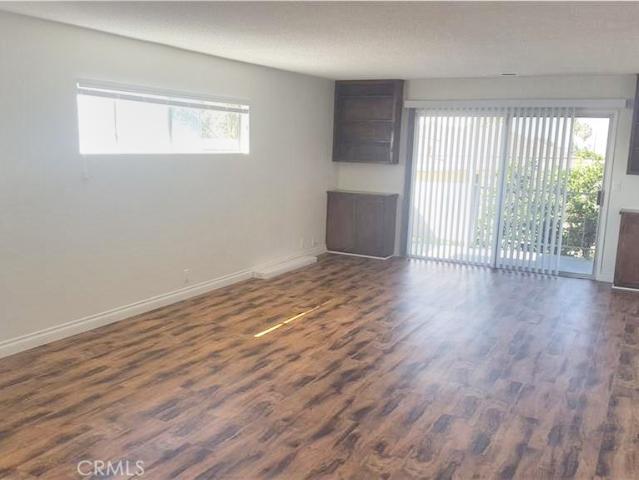 158 W Marquita B