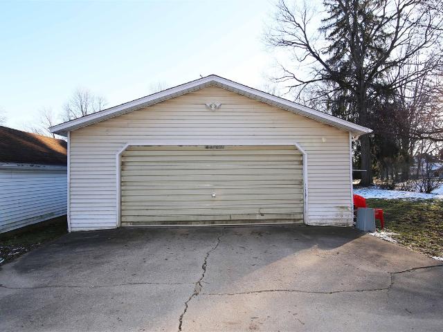 158 W Read Street