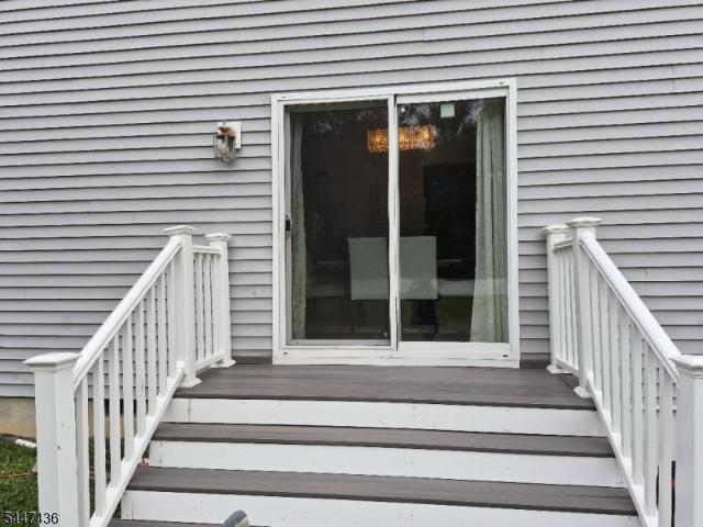 158 Woodland Ave