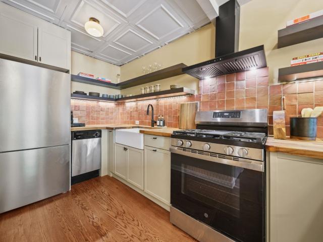 158 Wayne St # 109A