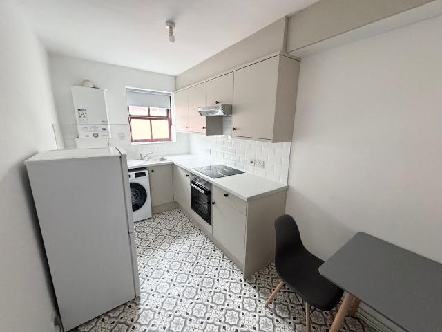 158A Woodsley Road, Flat 9 LS2, 2 bed flat to rent, £1,121 pcm | PrimeLocation