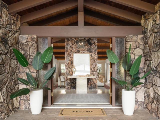 15943 Ranch Hollow Rd