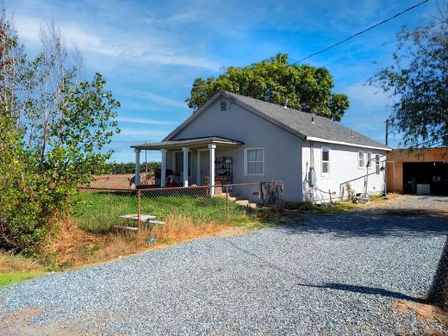 15942 N Jack Tone Rd, Lodi, CA 95240