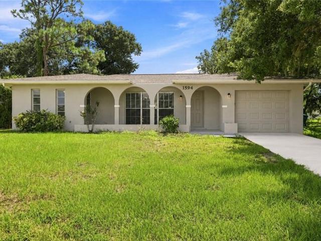 1594 Beacon Dr, Port Charlotte, FL 33952