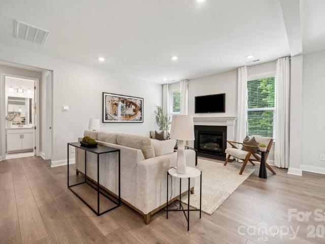1594 Hubert Graham Way