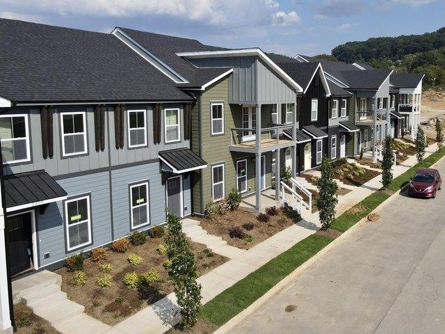 1594 S Watkins St, Chattanooga, TN 37404