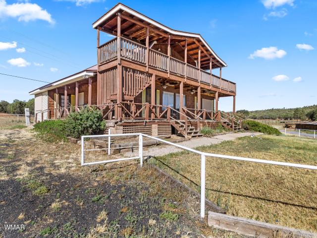 1594 Scotts Lane
