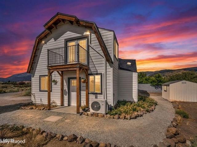 15950 Carl Dr, Reno, NV 89511
