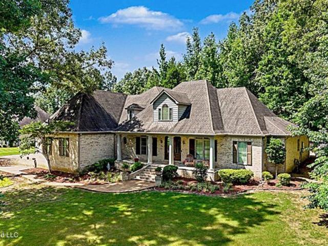 1595 Southern Ridge Trl, Olive Branch, MS 38654