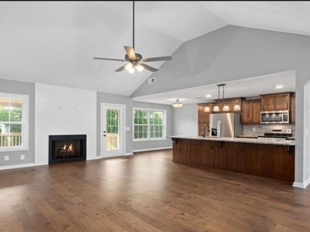 1595 Variance Dr, Clarksville, TN 37042