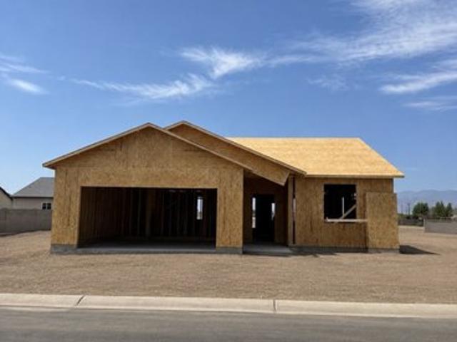 1595 W Cobblestone Dr, Safford, AZ 85546