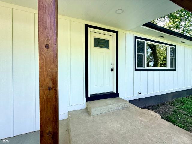 1595 W Us Highway 136