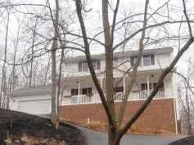 $1595 / 4br 2.5 Bath, Large Home with a Basement, 2 car garage and great views! Battlefield Estates off 33 East/Hburg map