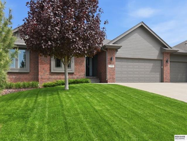 15960 Taylor St, Omaha, NE 68116