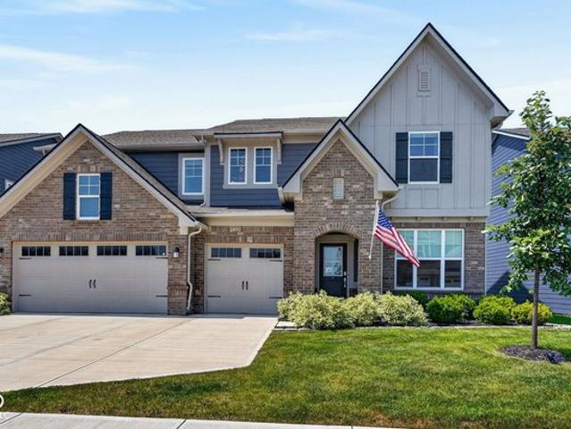 15966 Black Willow Ln, Fishers, IN 46040