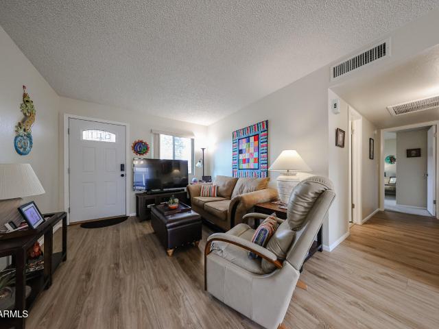 1596 leisure world