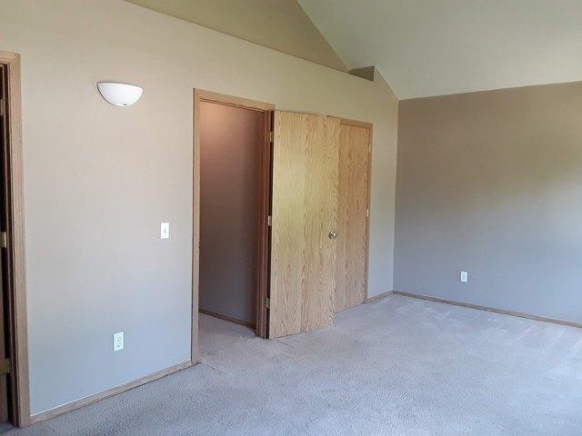15979 SW Roth Dr, Beaverton, OR 97078