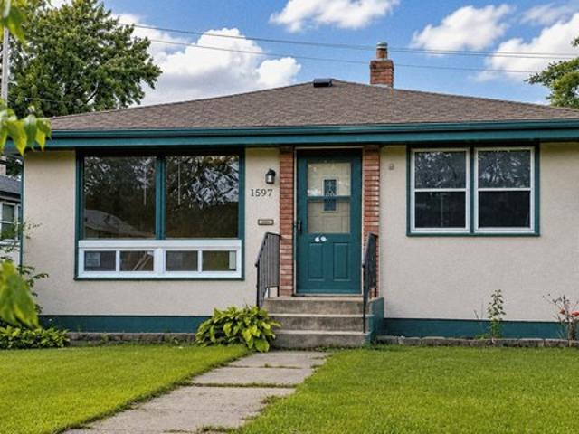 1597 Margaret St, Saint Paul, MN 55106