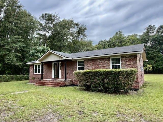 1597 Poplar Hill Dr, Cross, SC 29436
