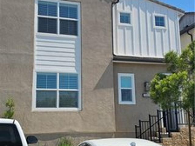 15982 Parkhouse Dr Unit 2, Fontana, CA 92336